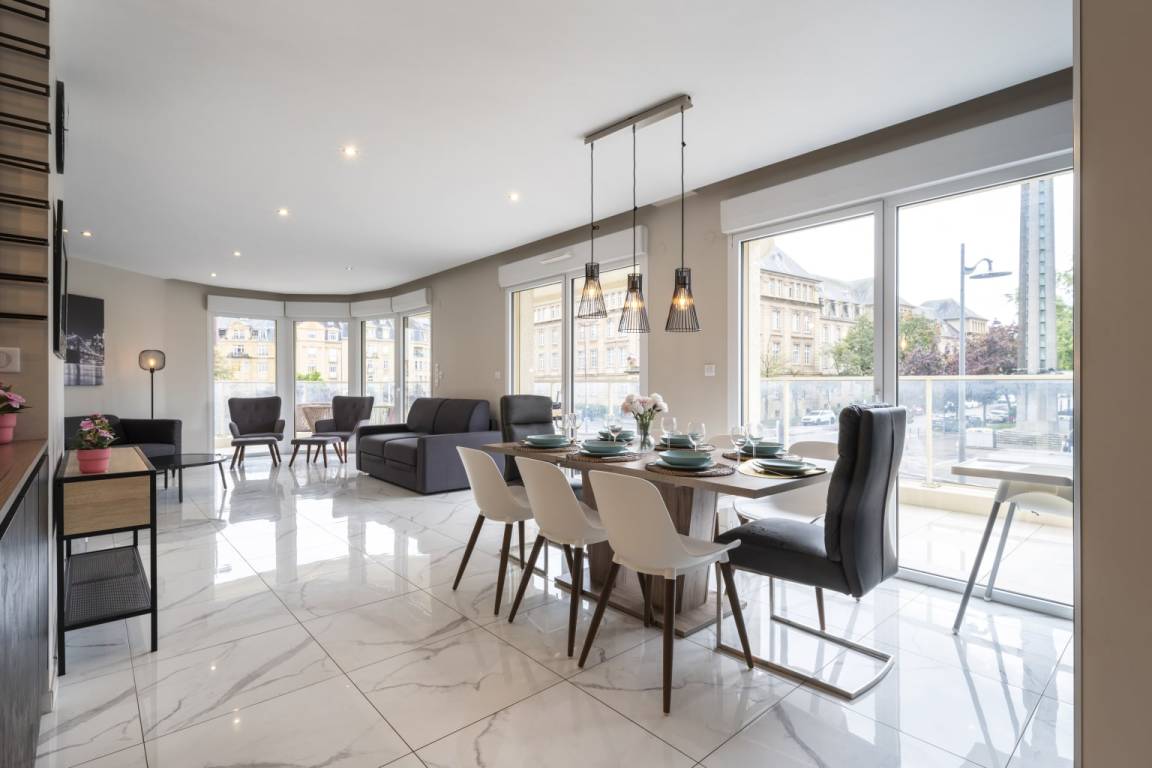 99 M² Apartment ∙ 3 Bedrooms ∙ 8 Guests - Metz