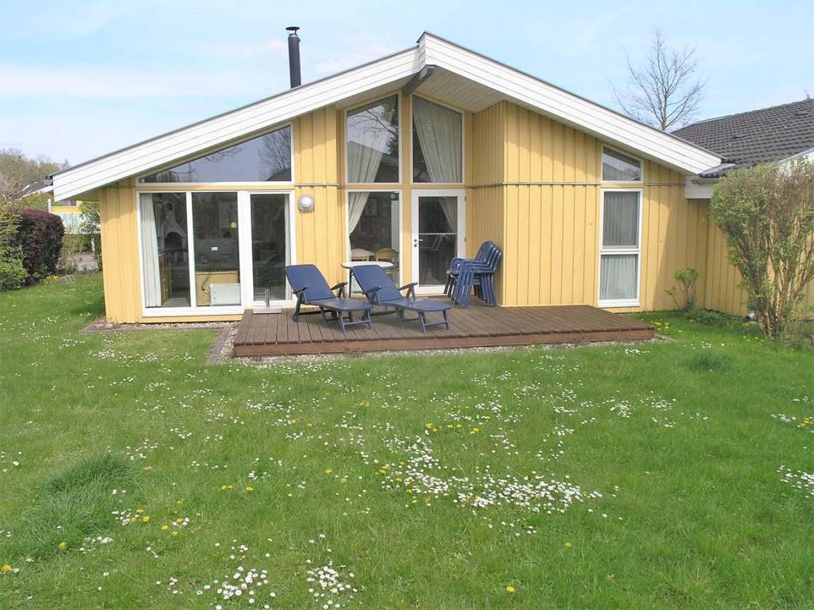 77 M² Ferienhaus ∙ 2 Schlafzimmer ∙ 4 Gäste - Rechlin