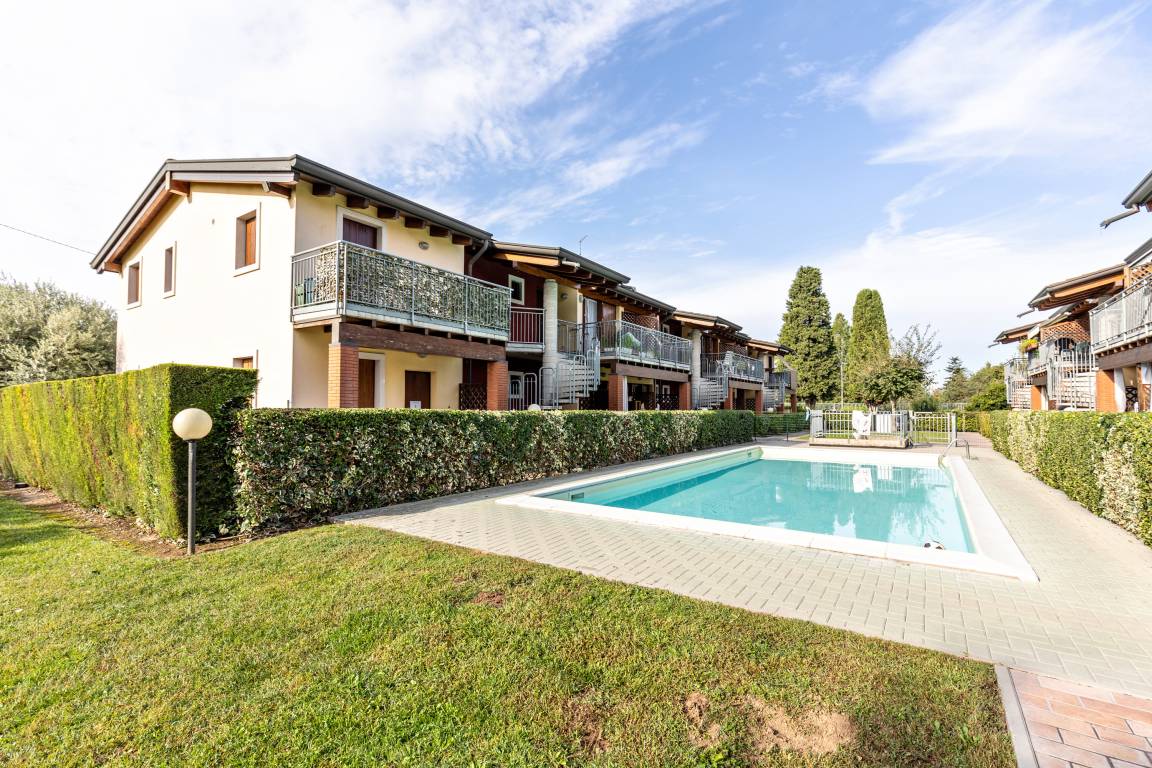 65 M² Apartment ∙ 2 Bedrooms ∙ 5 Guests - Lazise