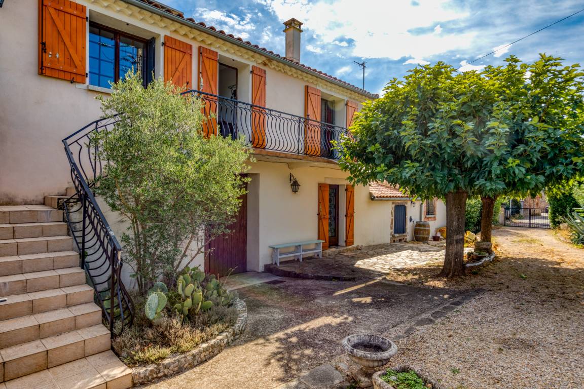 100 M² Maison De Vacances ∙ 3 Chambres ∙ 8 Personnes - Bédarieux