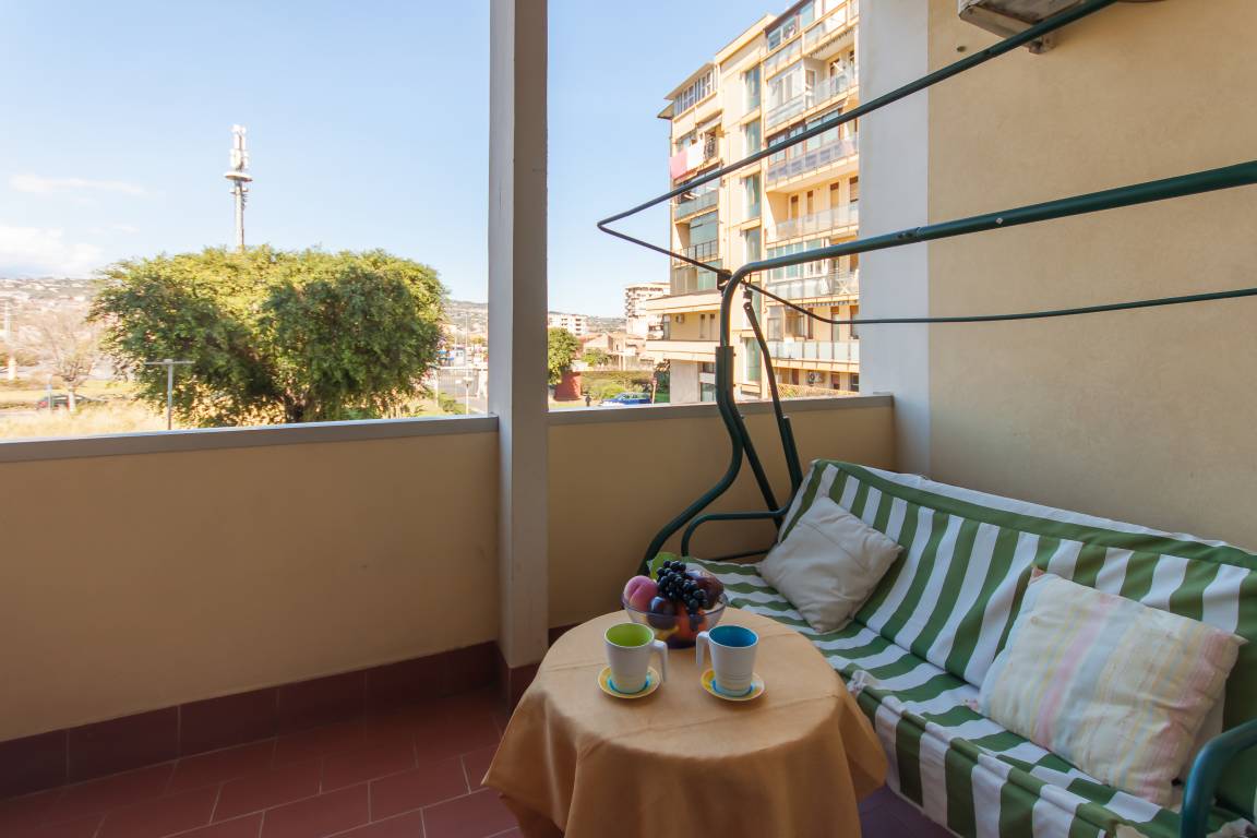 90 M² Apartment ∙ 2 Bedrooms ∙ 6 Guests - Catania