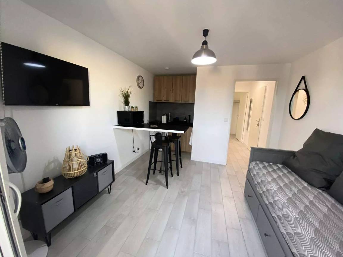 30 M² Appartement ∙ 1 Chambre ∙ 4 Personnes - La Seyne-sur-Mer