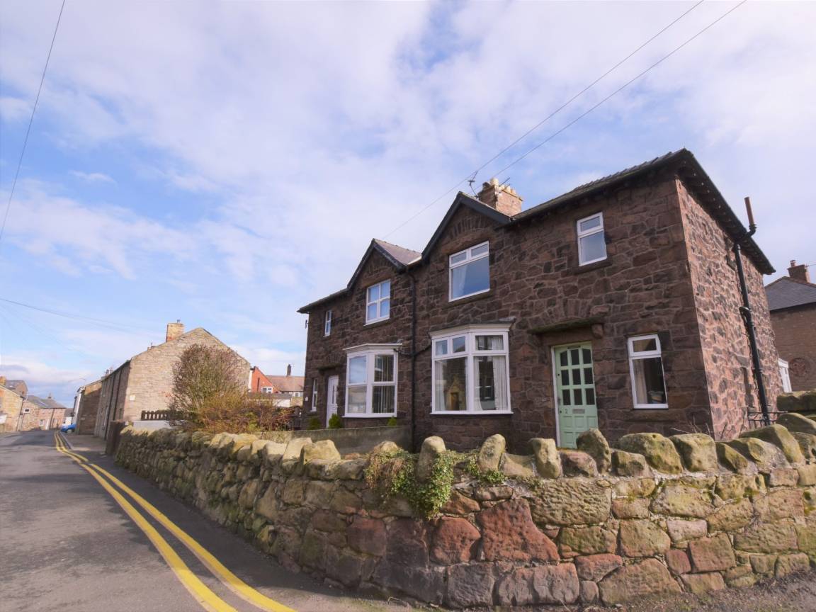Cottage ∙ 3 Bedrooms ∙ 6 Guests - Seahouses