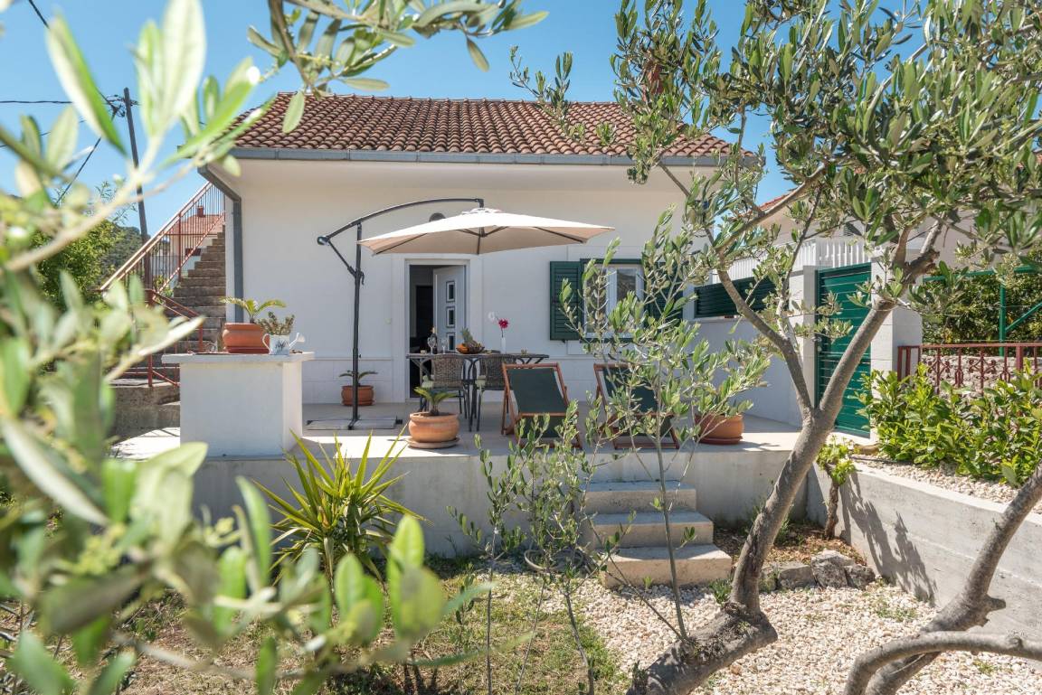 75 M² Casa Vacanza ∙ 2 Camere Da Letto ∙ 6 Ospiti - Seget Vranjica