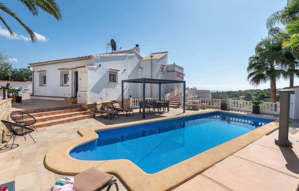 90 M² Villa ∙ 4 Schlafzimmer ∙ 8 Gäste - Moraira