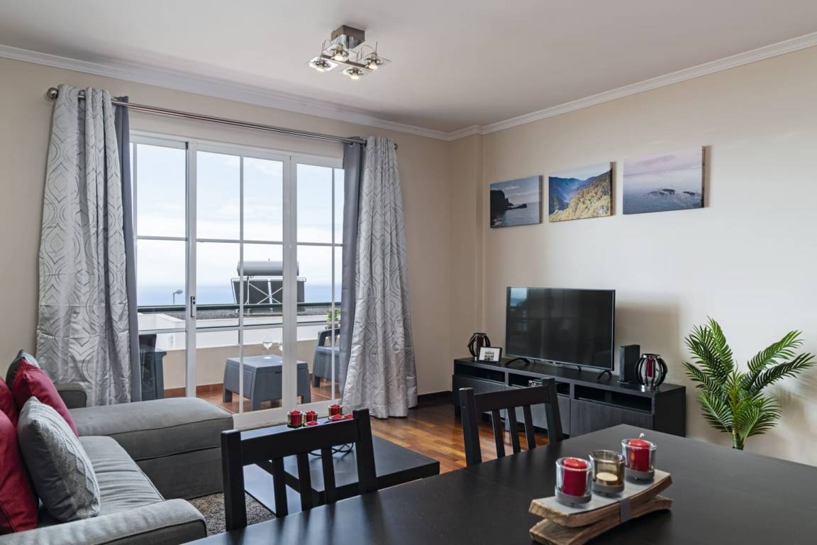 100 M² Ferienwohnung ∙ 2 Schlafzimmer ∙ 5 Gäste - Caniço