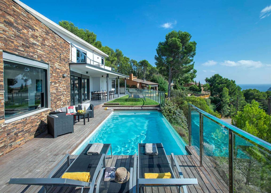 Villa ∙ 4 Bedrooms ∙ 8 Guests - Llafranc