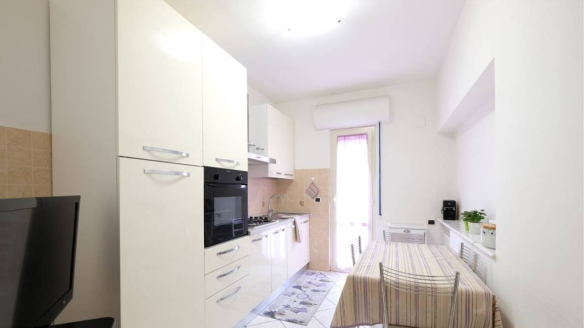 50 M² Appartamento ∙ 2 Camere Da Letto ∙ 4 Ospiti - Pineto