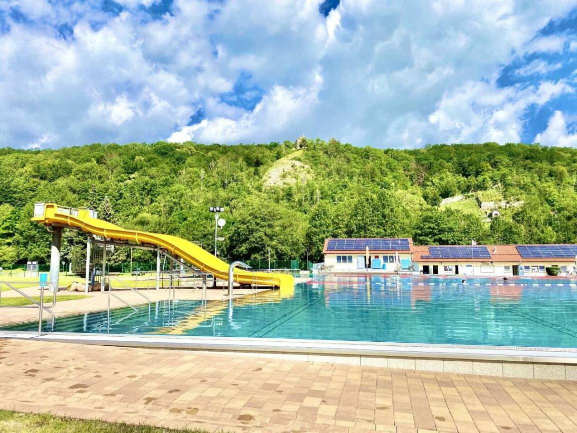 95 M² House ∙ 2 Bedrooms ∙ 5 Guests - Naumburg