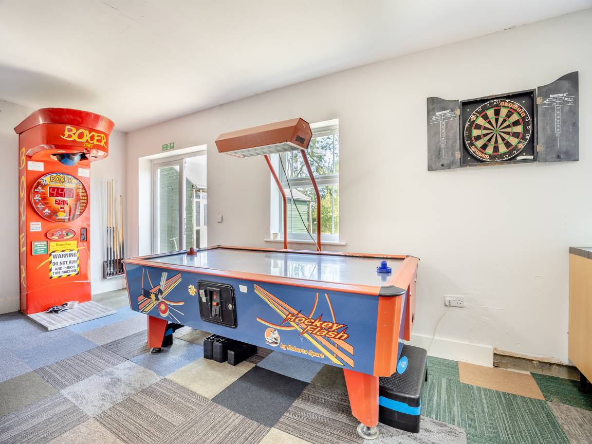 Cottage ∙ 5 Bedrooms ∙ 14 Guests - Anderby Creek