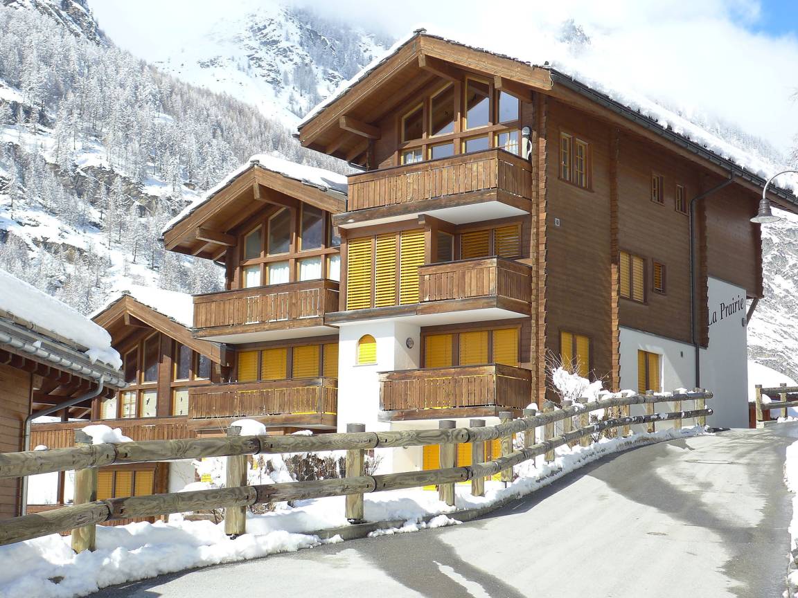 45 M² Huoneisto ∙ 1 Makuuhuone ∙ 4 Vierasta - Zermatt