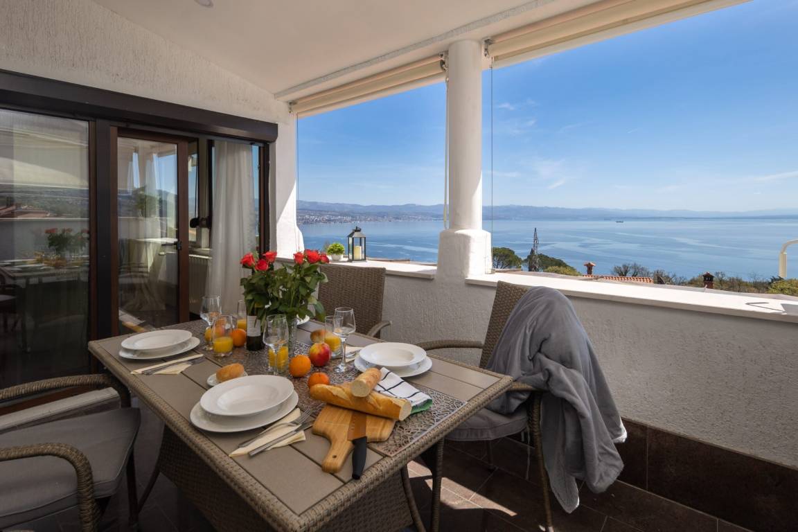 130 M² Appartement ∙ 2 Chambres ∙ 4 Personnes - Lovran