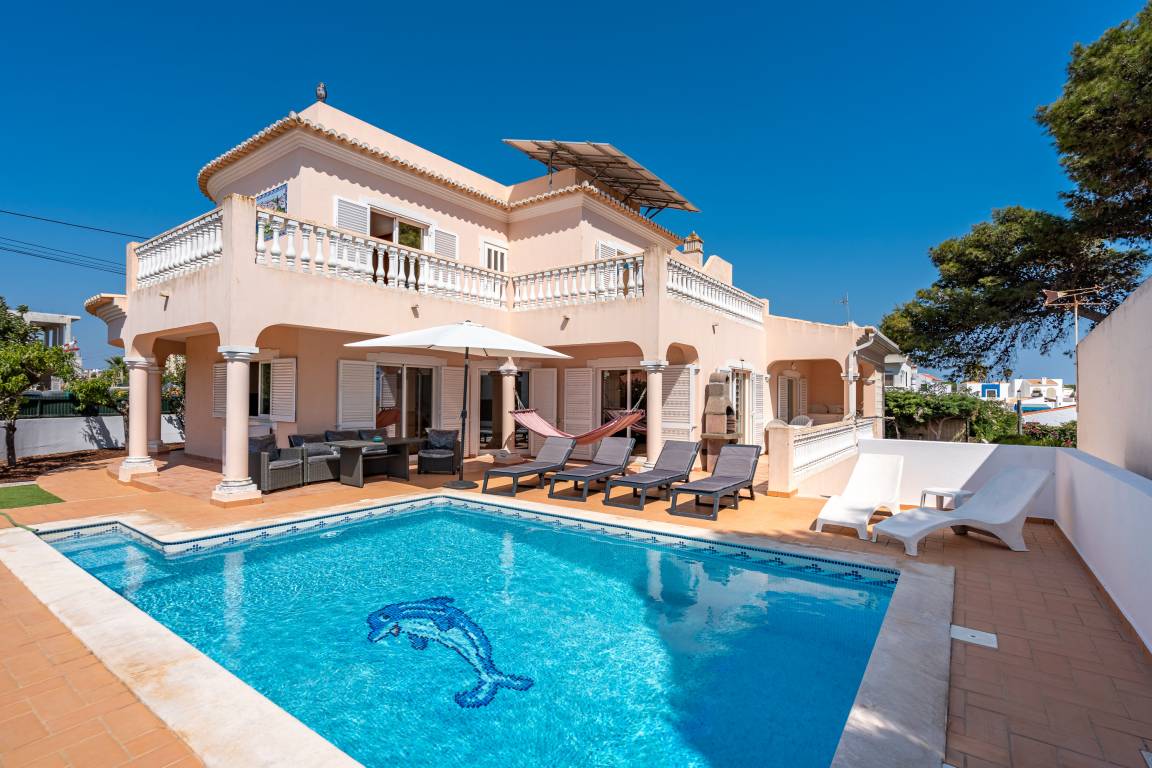 220 M² Villa ∙ 3 Bedrooms ∙ 7 Guests - Praia da Rocha