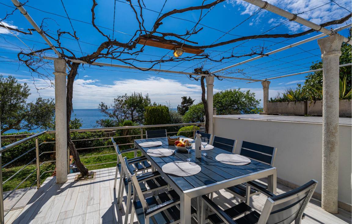 92 M² Appartamento ∙ 4 Camere Da Letto ∙ 6 Ospiti - Ragusa