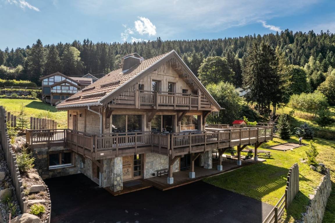 230 M² Ferienhaus ∙ 6 Schlafzimmer ∙ 14 Gäste - La Bresse