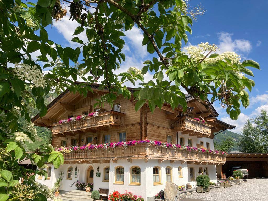 75 M² Appartement ∙ 2 Slaapkamers ∙ 4 Gasten - Rauris