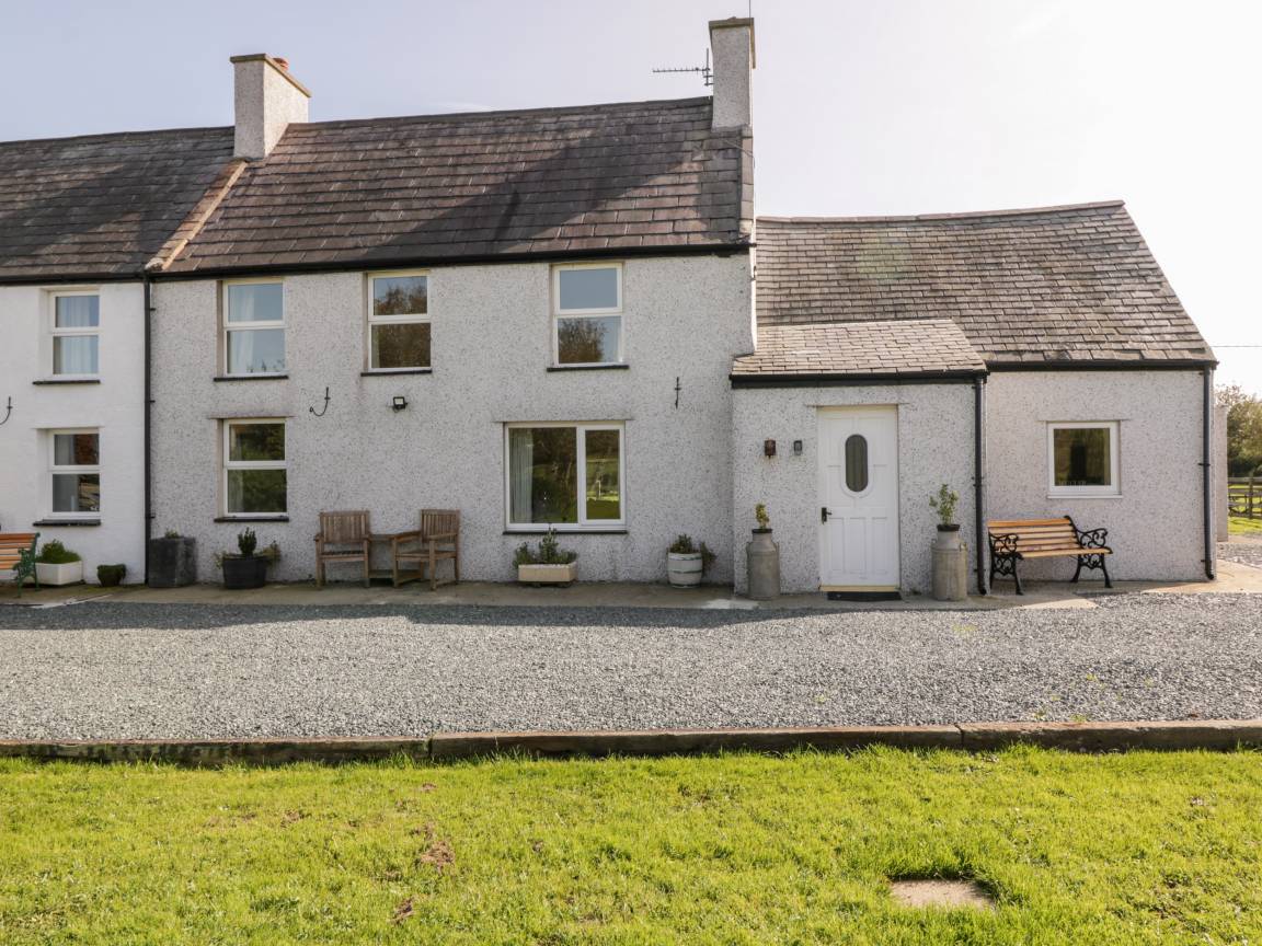 Cottage ∙ 3 Bedrooms ∙ 4 Guests - Anglesey