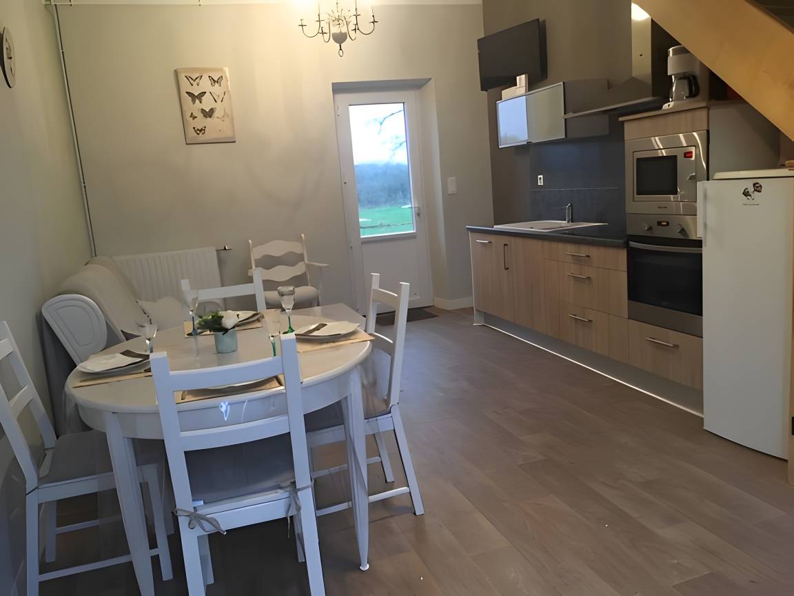 100 M² Maison De Vacances ∙ 2 Chambres ∙ 5 Personnes - Montmorillon