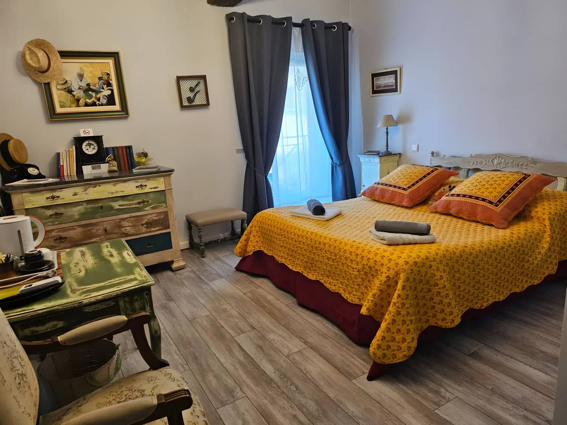 17 M² Bed And Breakfast ∙ 1 Bedroom ∙ 2 Guests - Nîmes