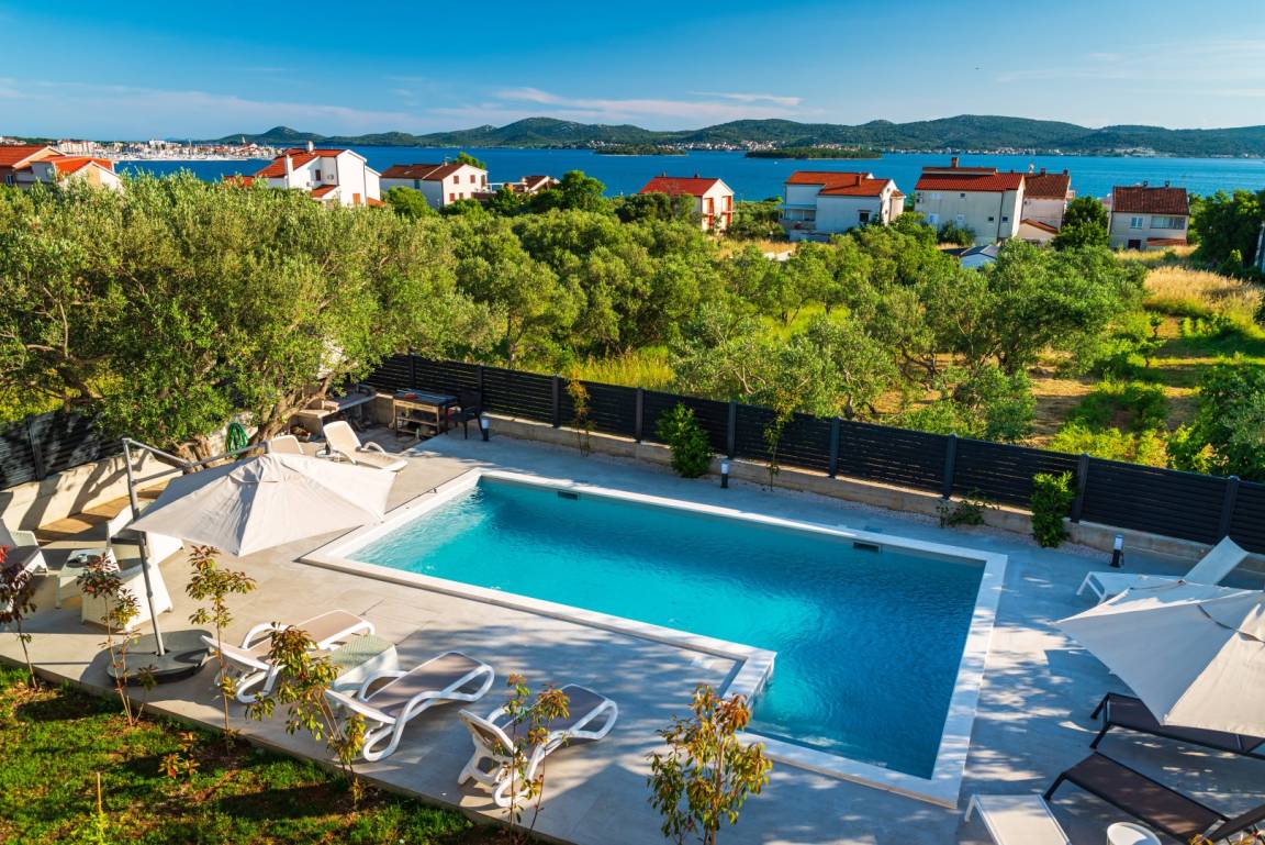 115 M² Apartment ∙ 2 Bedrooms ∙ 5 Guests - Biograd na Moru