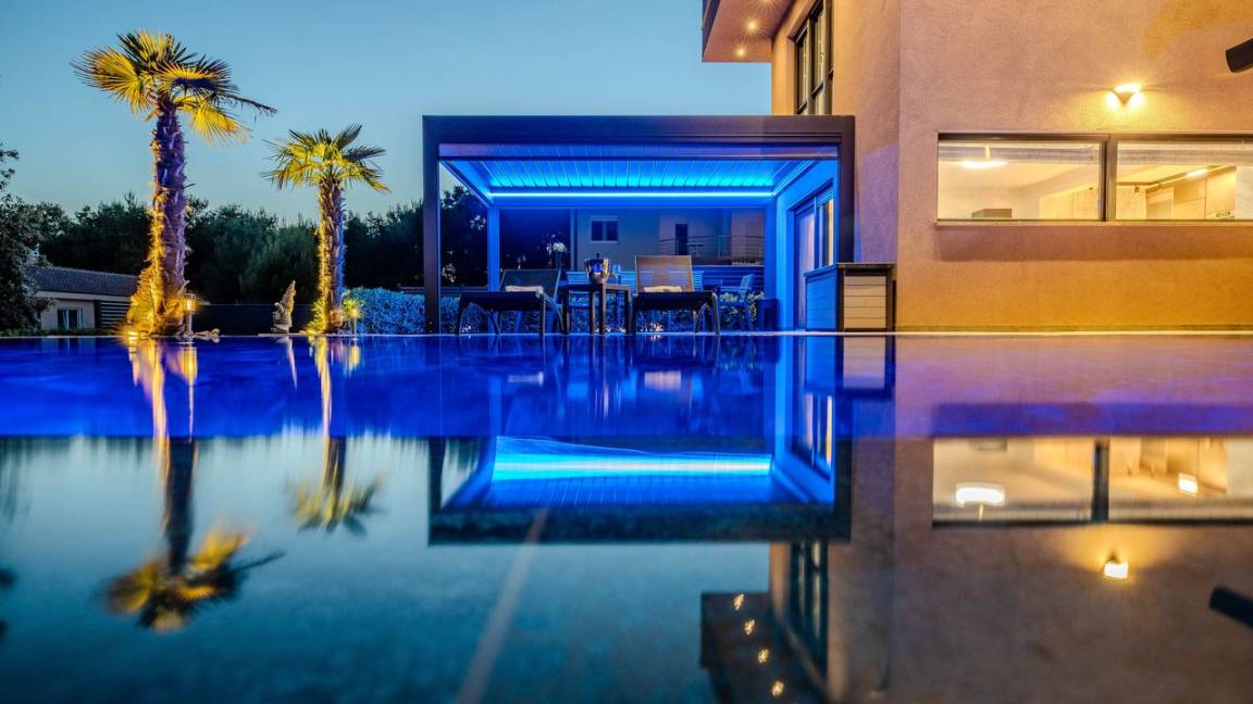 80 M² Apartment ∙ 2 Bedrooms ∙ 6 Guests - Vir