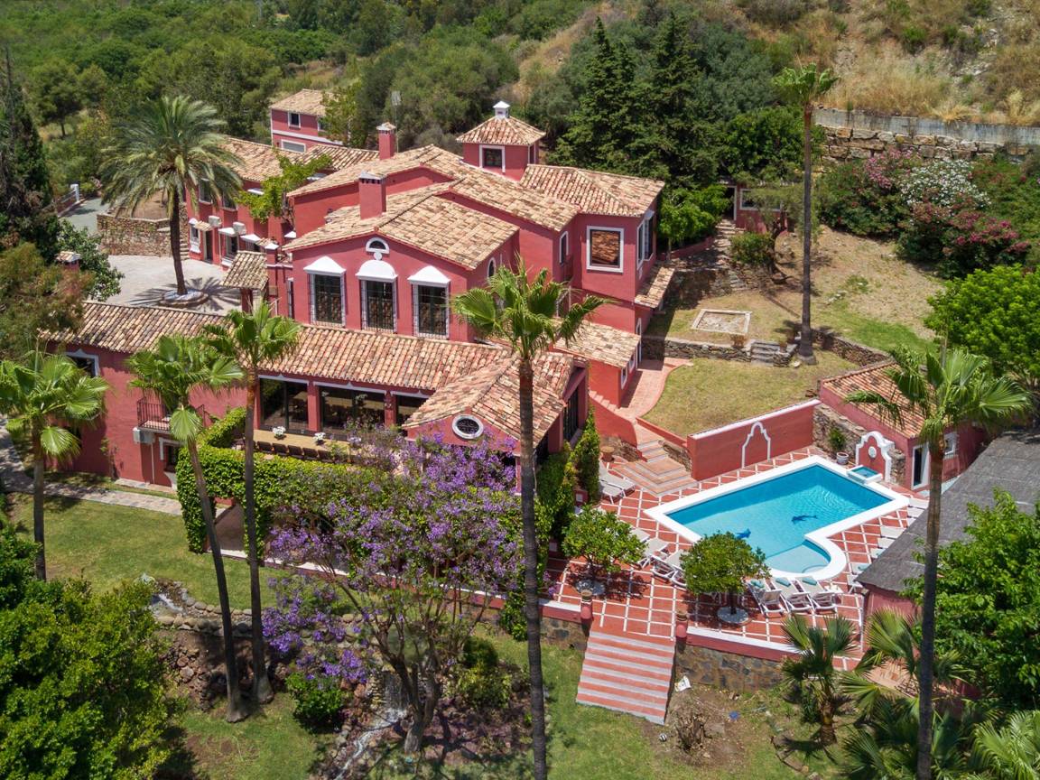 Villa ∙ 12 Bedrooms ∙ 25 Guests - Costa del Sol