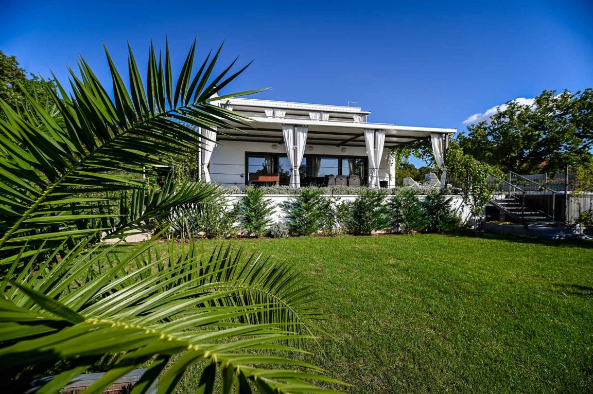 170 M² Ferienhaus ∙ 4 Schlafzimmer ∙ 8 Gäste - Malinska