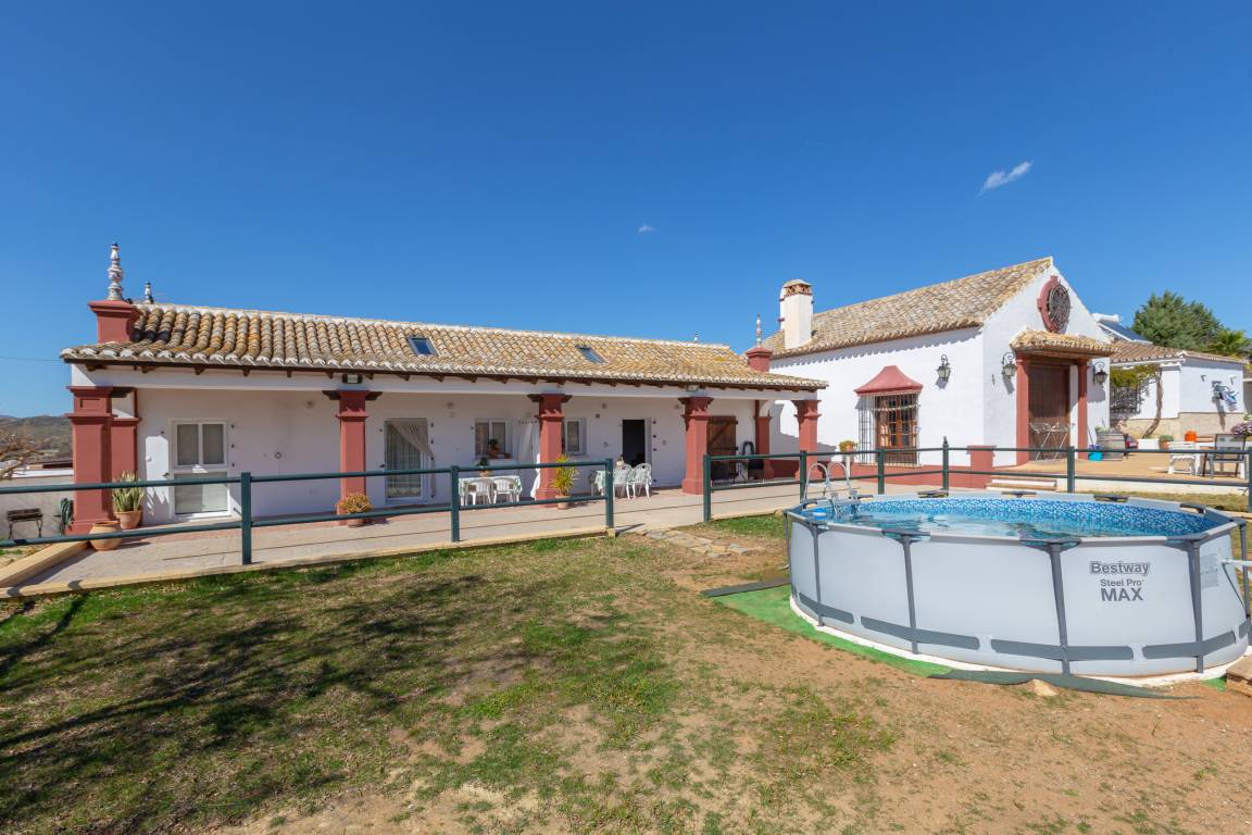 50 M² Chalet ∙ 2 Habitaciones ∙ 4 Huéspedes - Fuengirola