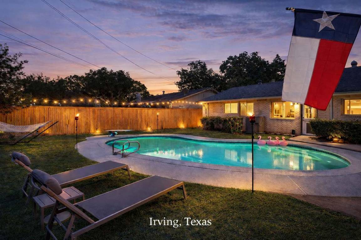 149 M² House ∙ 4 Bedrooms ∙ 14 Guests - Irving, TX