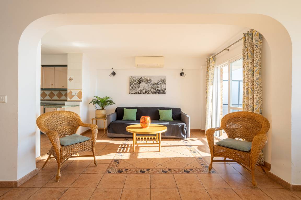 90 M² Apartment ∙ 3 Bedrooms ∙ 5 Guests - Nerja