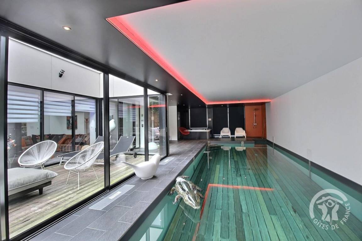215 M² Gîte ∙ 4 Chambres ∙ 8 Personnes - Lannion