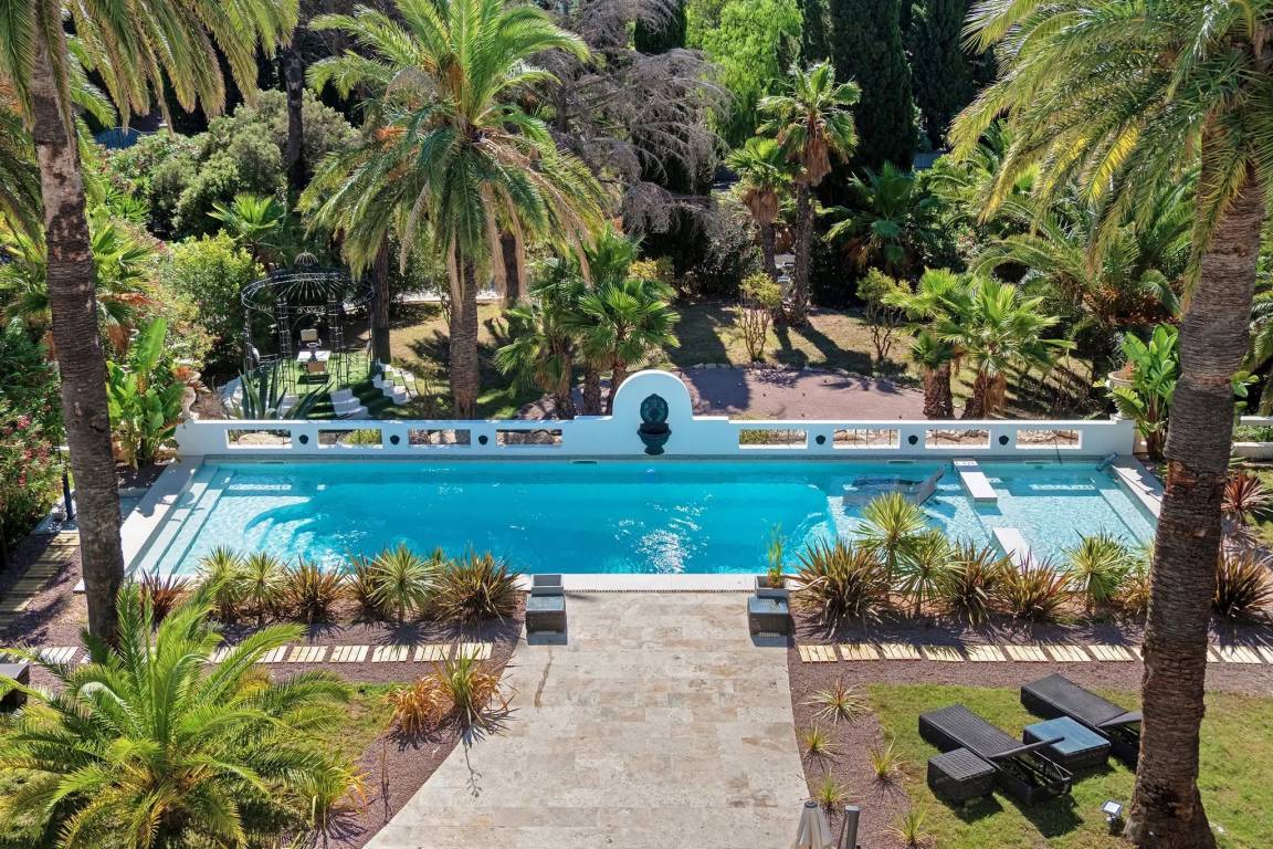 200 M² Villa ∙ 5 Bedrooms ∙ 15 Guests - Saint-Raphaël