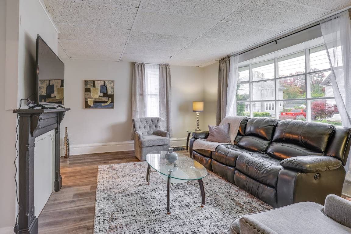 139 M² Apartment ∙ 2 Bedrooms ∙ 4 Guests - Owasco Lake, NY