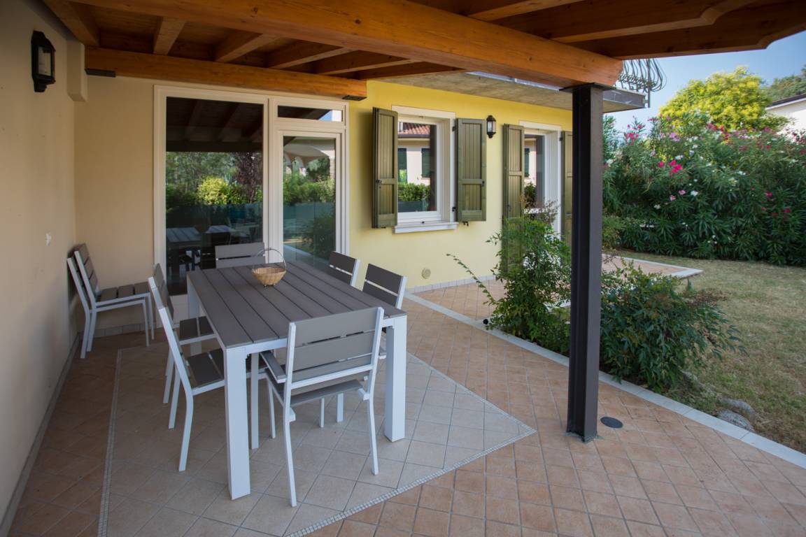90 M² Villa ∙ 3 Bedrooms ∙ 6 Guests - Gardone Riviera