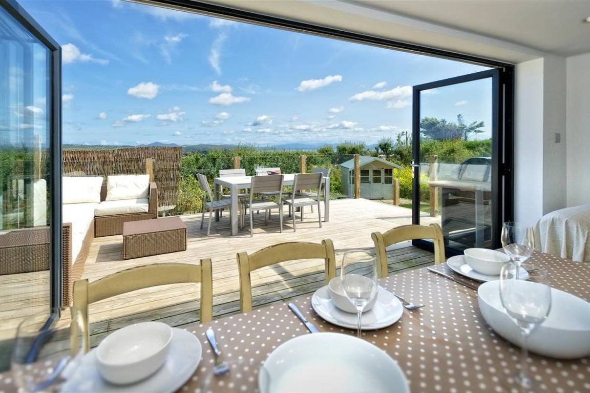 Cottage ∙ 4 Bedrooms ∙ 8 Guests - Abersoch