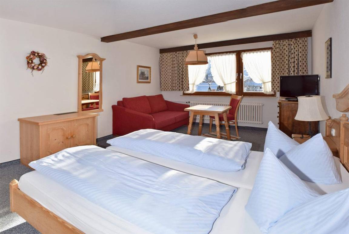 24 M² Hotel ∙ 1 Bedroom ∙ 4 Guests - Mittelberg