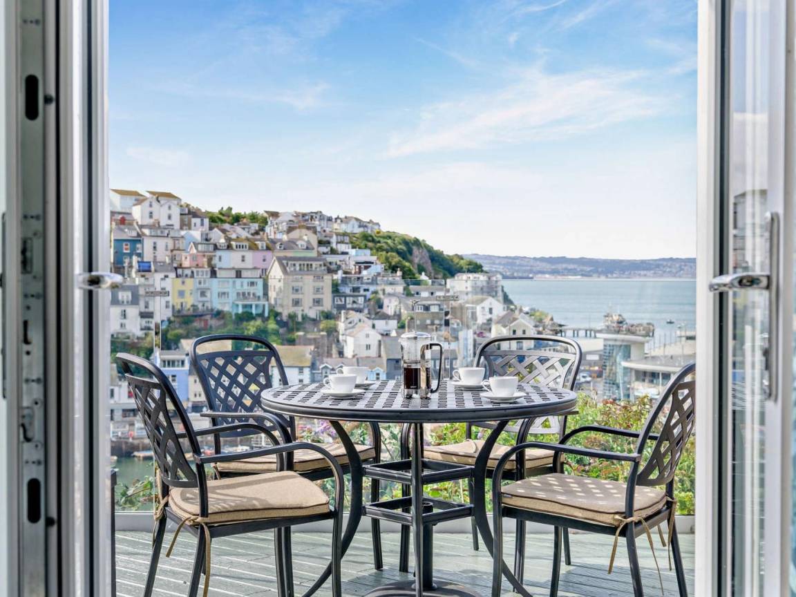 Cottage ∙ 3 Bedrooms ∙ 6 Guests - Brixham