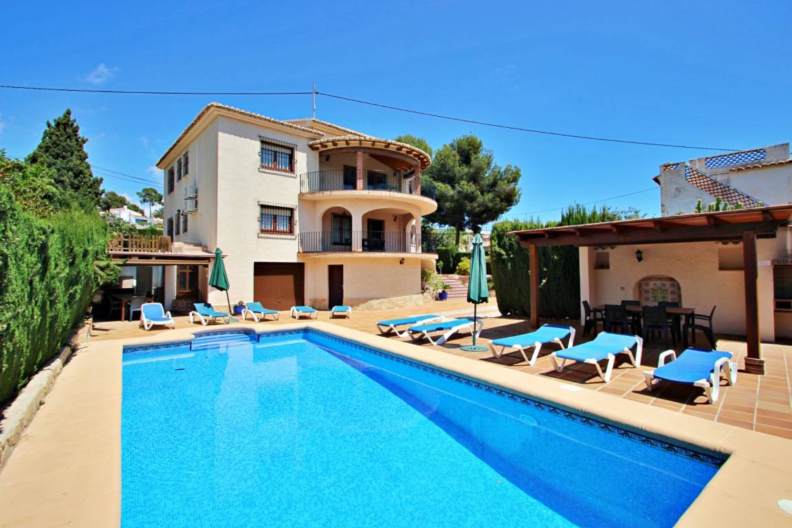 250 M² Villa ∙ 6 Chambres ∙ 12 Personnes - Calp