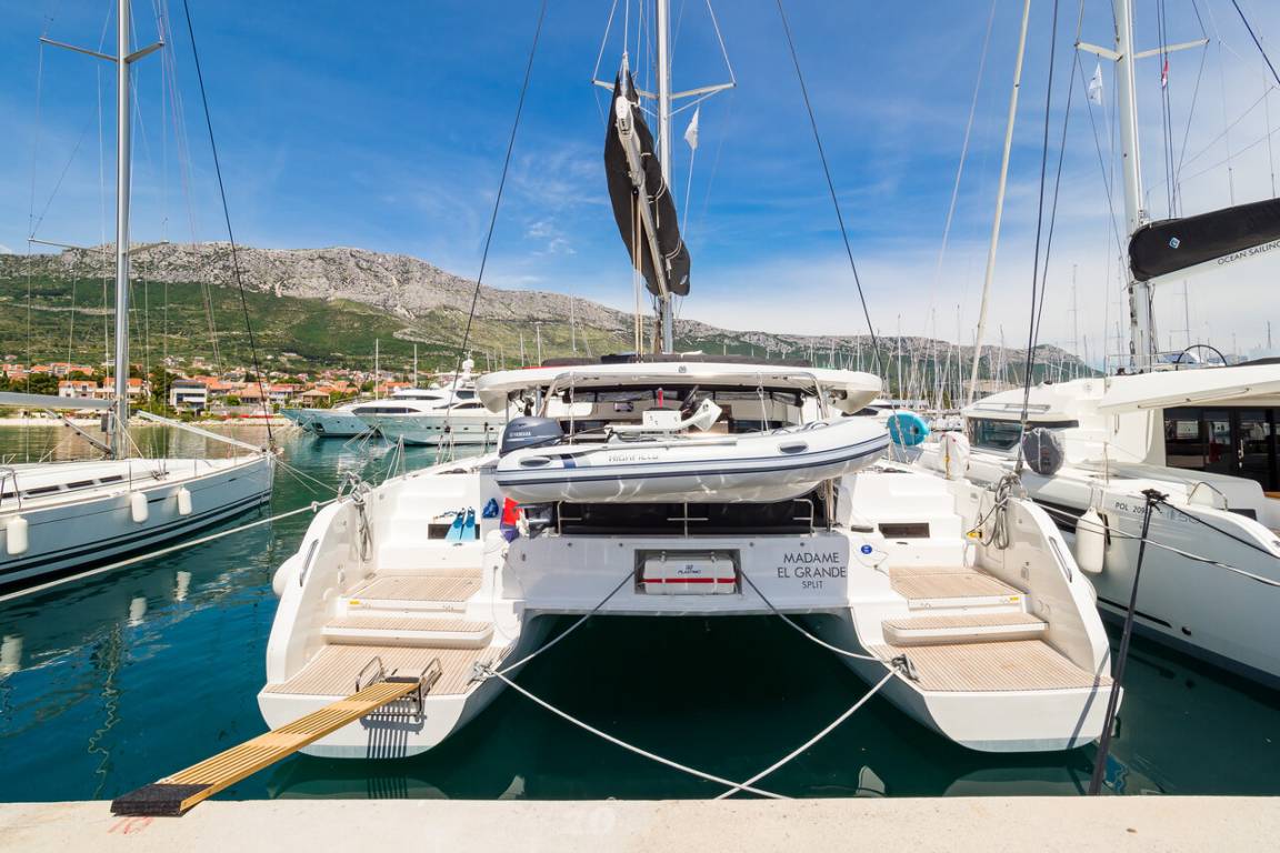 14 M² Hausboot ∙ 4 Schlafzimmer ∙ 8 Gäste - Split