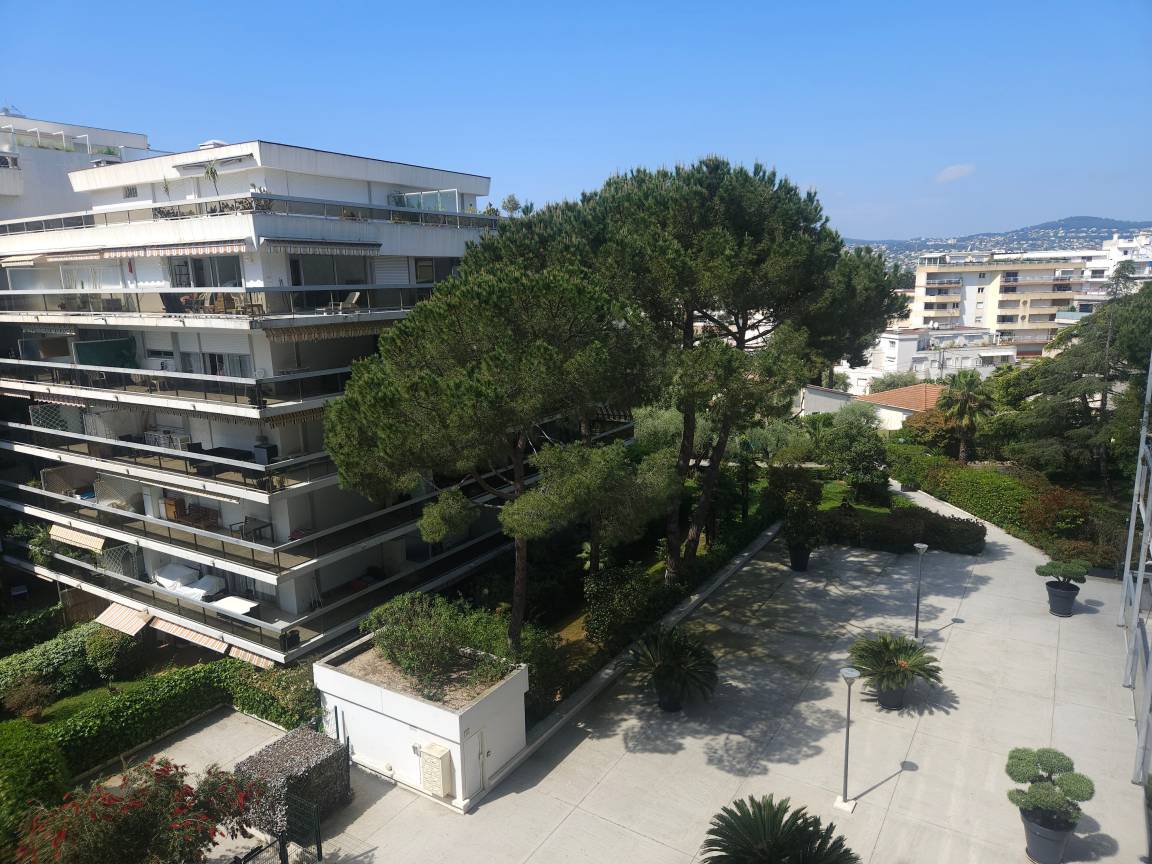 45 M² Huoneisto ∙ 1 Makuuhuone ∙ 3 Vierasta - Antibes