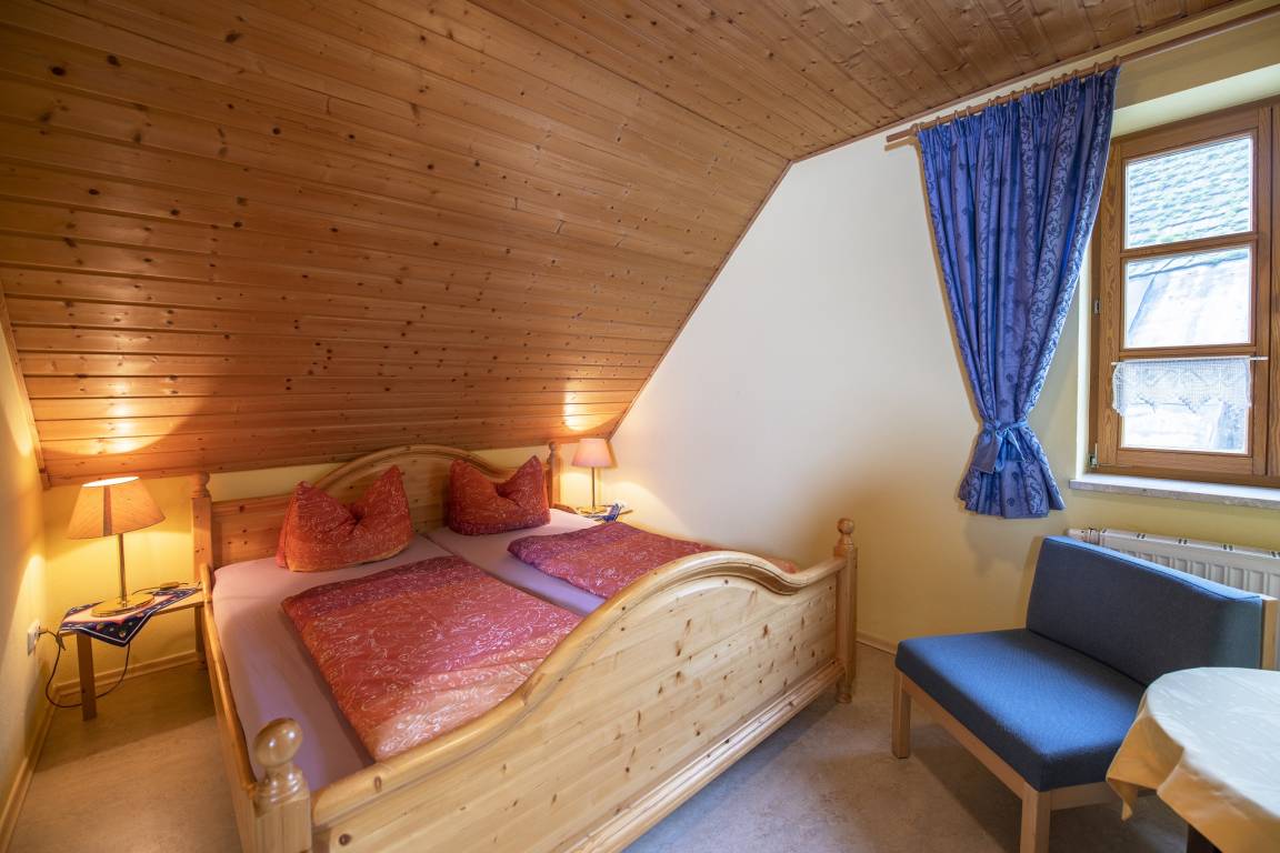 55 M² Ferienwohnung ∙ 2 Schlafzimmer ∙ 6 Gäste - Moosbach