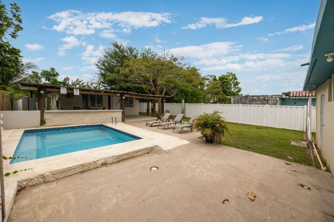 223 M² Villa ∙ 4 Bedrooms ∙ 8 Guests - Cayey