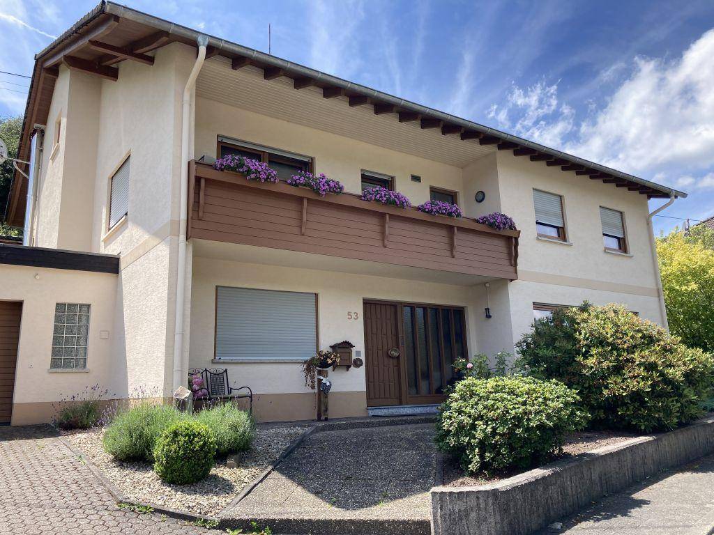 59 M² Ferienwohnung ∙ 1 Schlafzimmer ∙ 4 Gäste - Idar-Oberstein