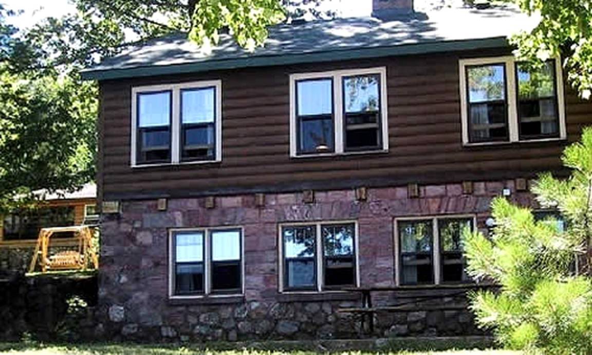House ∙ 4 Bedrooms ∙ 10 Guests - Chippewa Flowage, Hayward