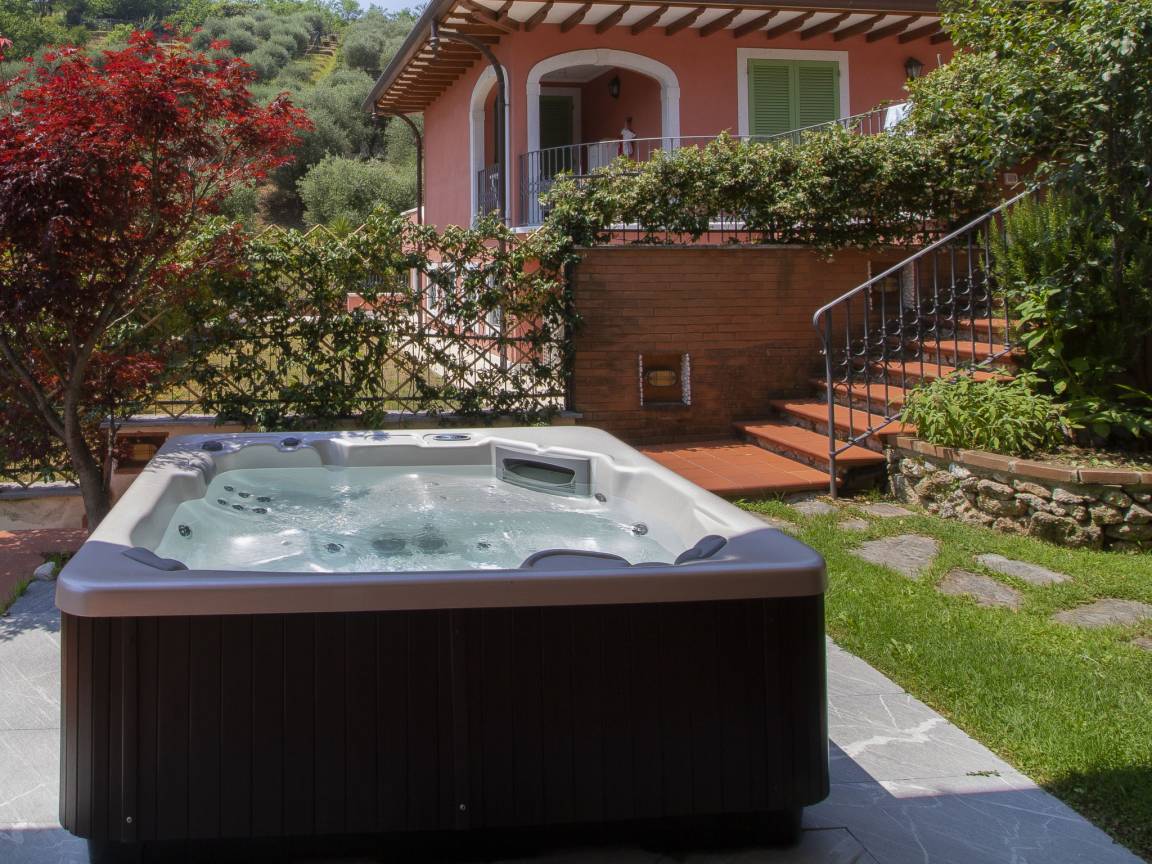 100 M² Apartment ∙ 2 Bedrooms ∙ 4 Guests - Forte dei Marmi