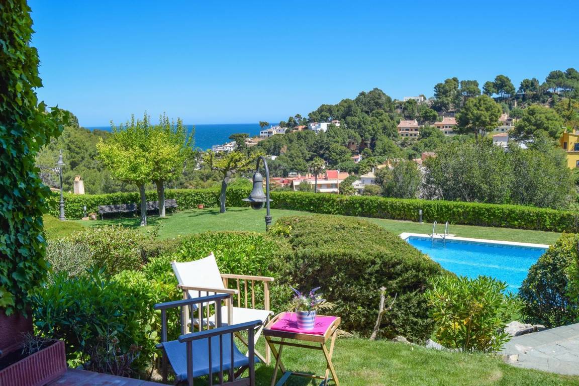 95 M² Huis ∙ 2 Slaapkamers ∙ 4 Gasten - Begur