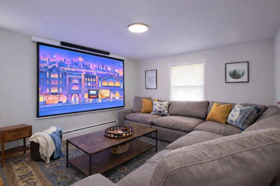 189 M² House ∙ 4 Bedrooms ∙ 15 Guests - Bristol, CT