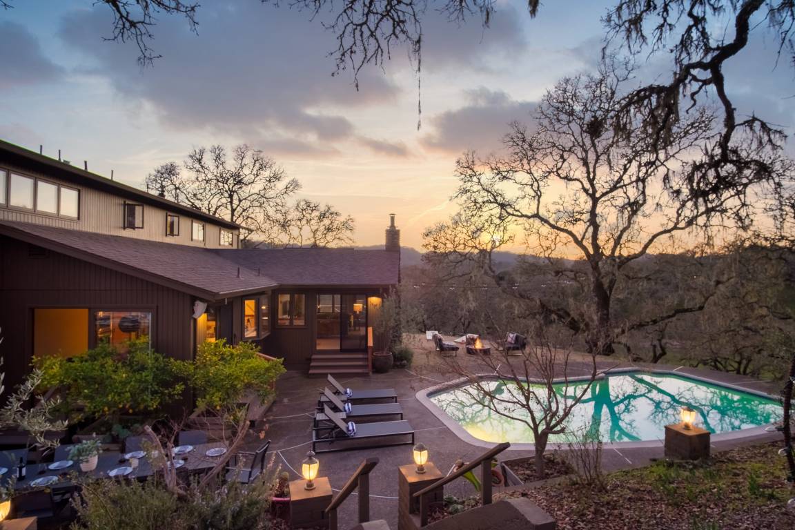 268 M² House ∙ 5 Bedrooms ∙ 10 Guests - Calistoga, CA