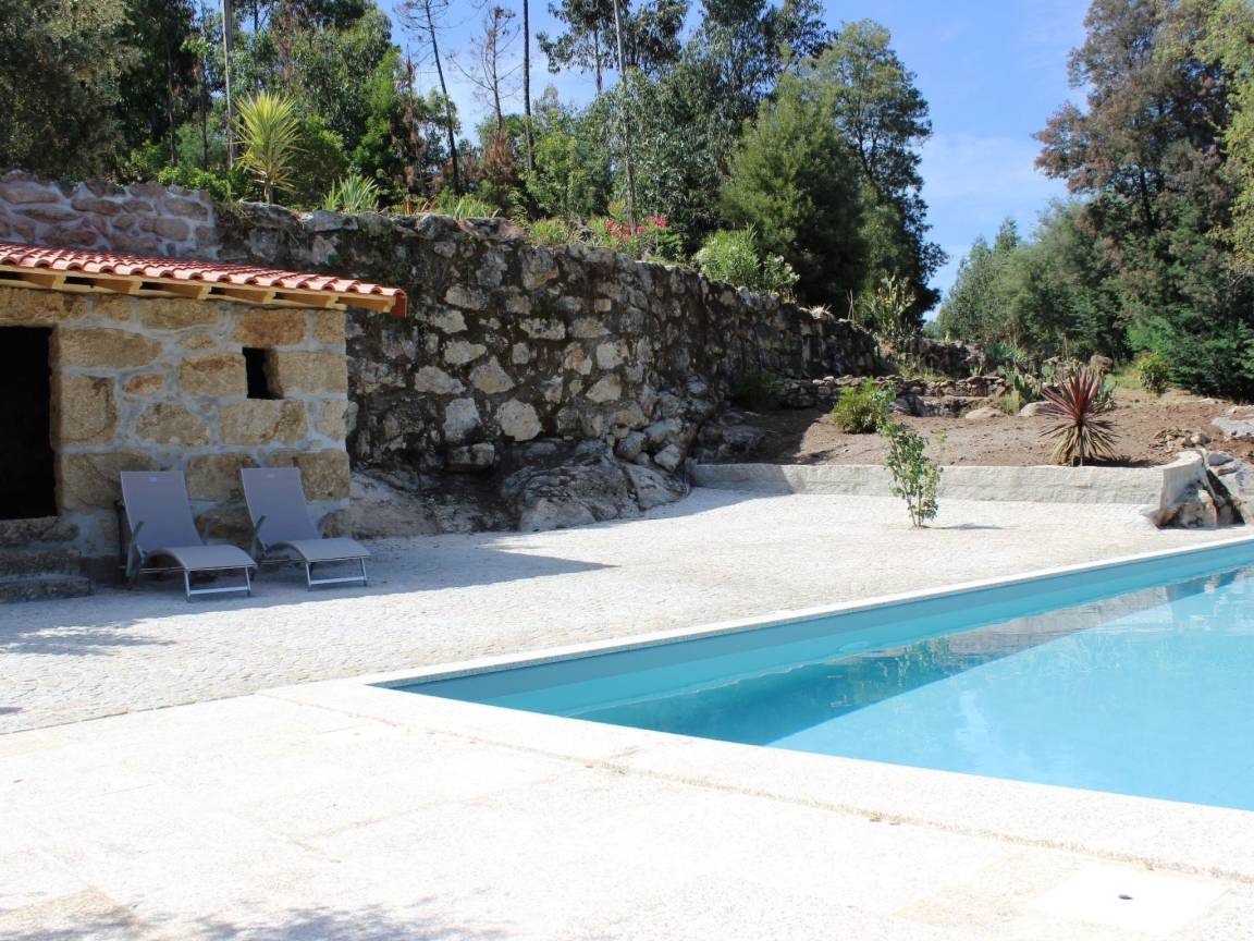 260 M² Maison De Vacances ∙ 4 Chambres ∙ 9 Personnes - Tondela