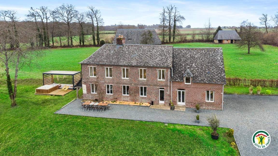 200 M² Gîte ∙ 5 Chambres ∙ 12 Personnes - Barentin